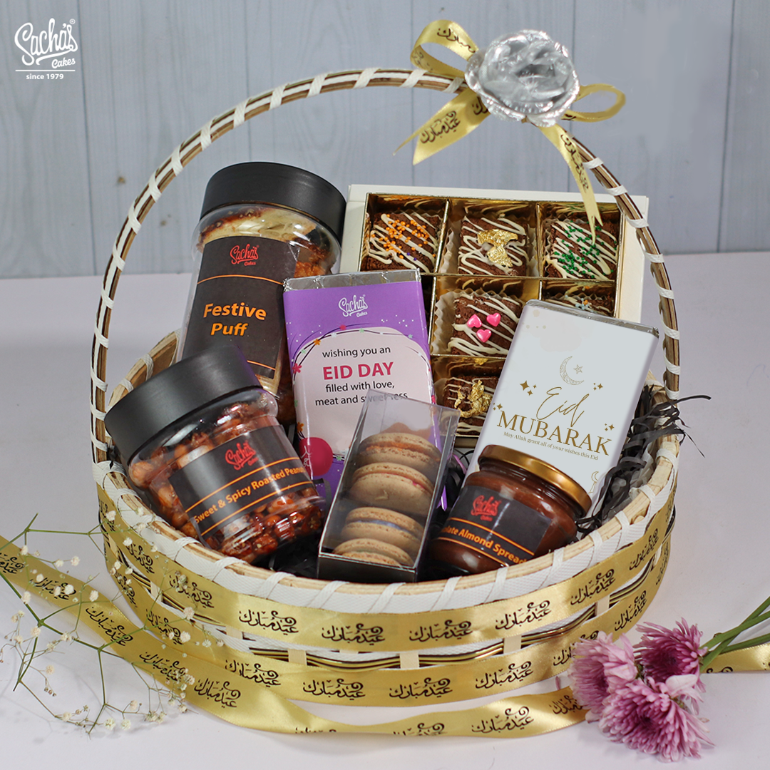 Eid Exclusive Gift Basket to Karachi | Eid Cakes and Gifts in Karachi – Sacha's Cakes