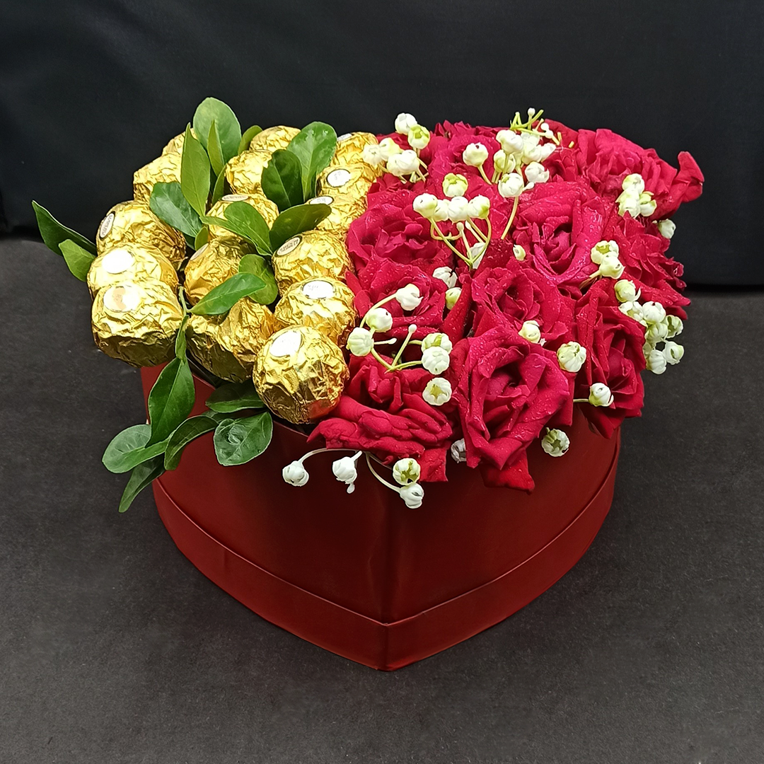Red Roses and Ferrero Rocher Chocolate Heart Shape box – Sacha's Cakes